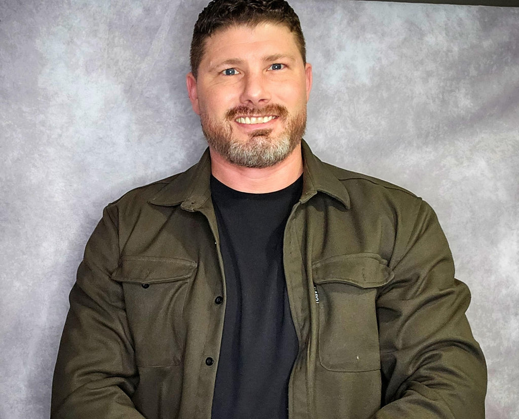 Jerad Neeve (USA) - We Knife